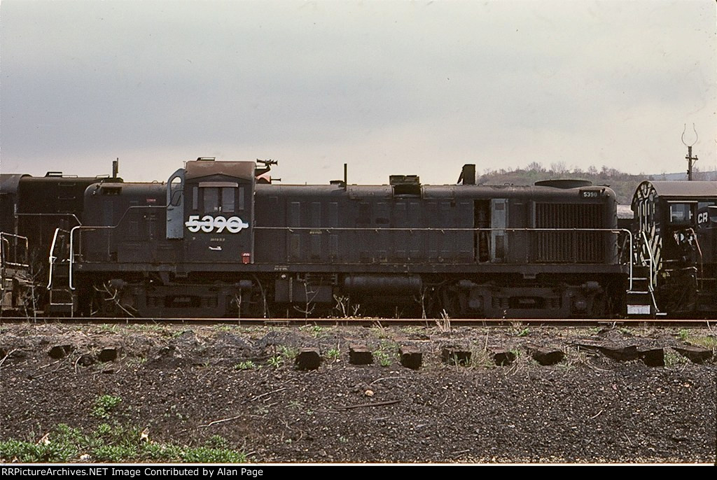 CR RS-3 5390 (ex-CNJ 1565, RDG 490)